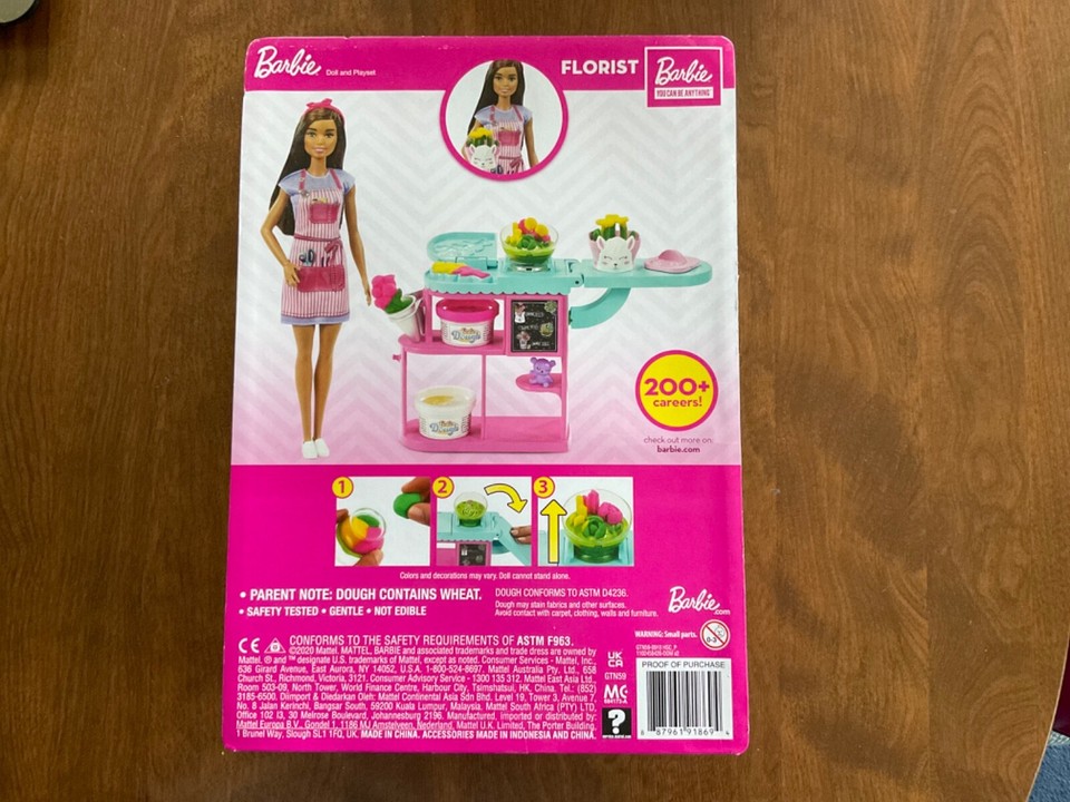 Barbie Florist Playset 12" BrunetteDoll, Flower-Making Station, 3 ...