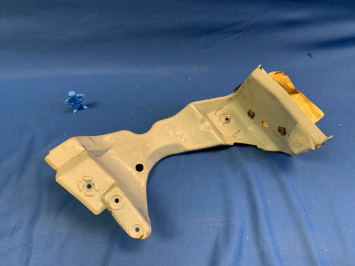 Genuine Mercedes-Benz 202-620-02-16 Fender Reinforcement Support ...