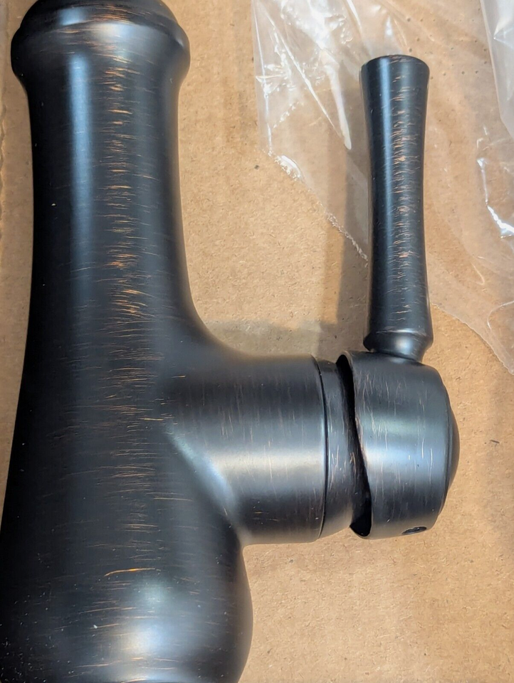 Delta Dolman Single Handle Pull-Down Kitchen Faucet w/Soap Venetian ...