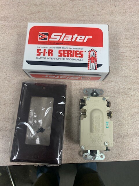 SLATER 20AMP 120 VAC 60HZ RECEPTACLES 2PK | eBay