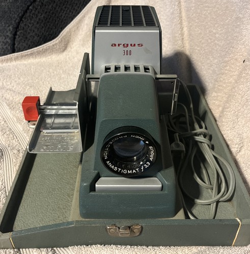 Vintage Argus 300 Automatic Slide Projector With Case | eBay