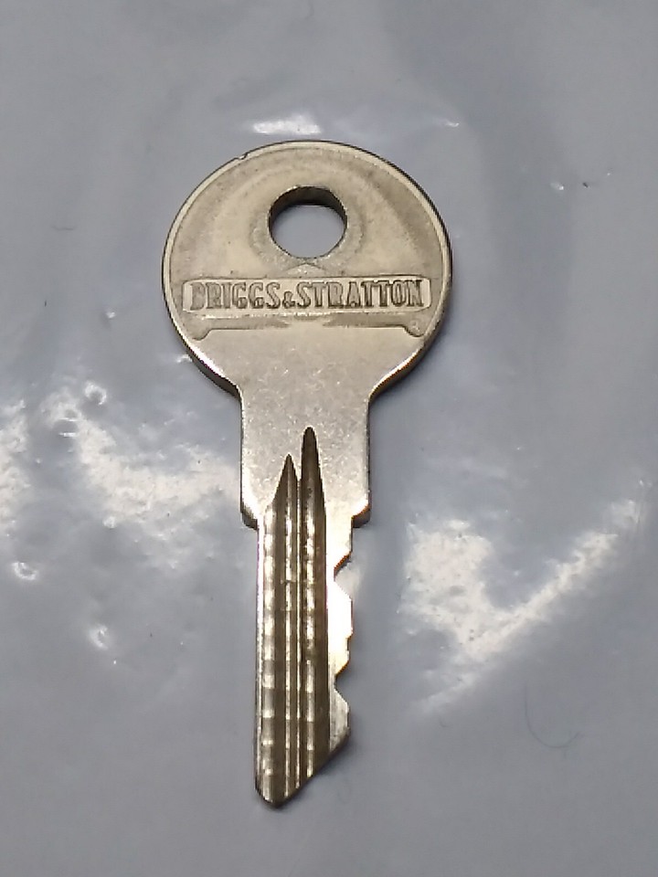 Vintage Old Original Antique BASCO Briggs & Stratton Milwaukee C383 C ...