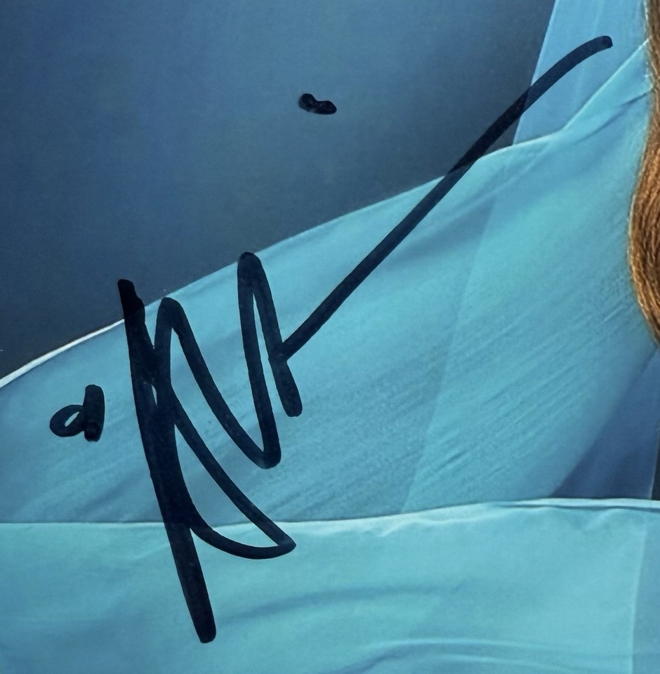 Alison Brie Autograph Signed 8x10 Photo with Beckett COA | eBay