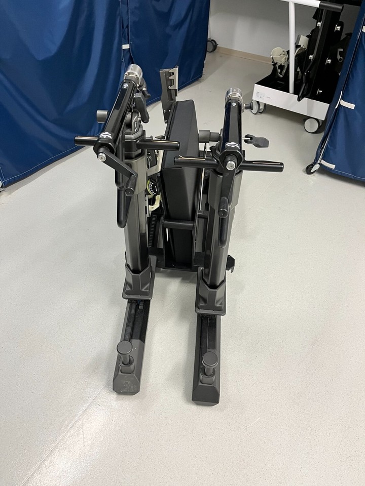 Stryker Pivot Guardian hip arthroscopy system | eBay