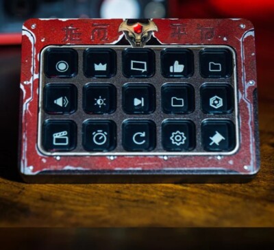 DOOM The Dark Ages Red Keycard Stream Deck MK.2 by Elgato Exclusive LCD ...