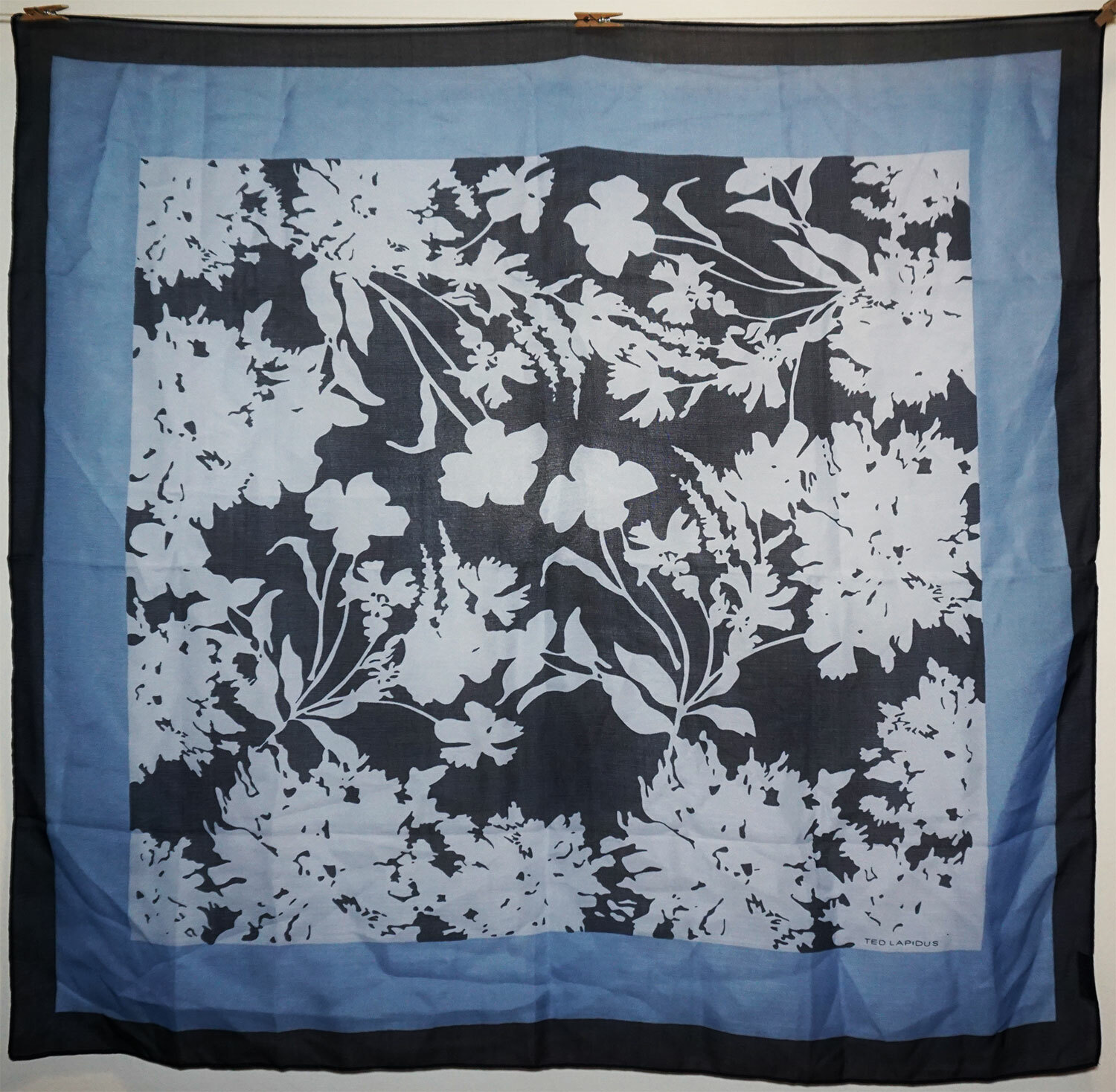 Ted Lapidus - Foulard / Fichu en Soie - Motif Monochrome / Silk Scarf ...