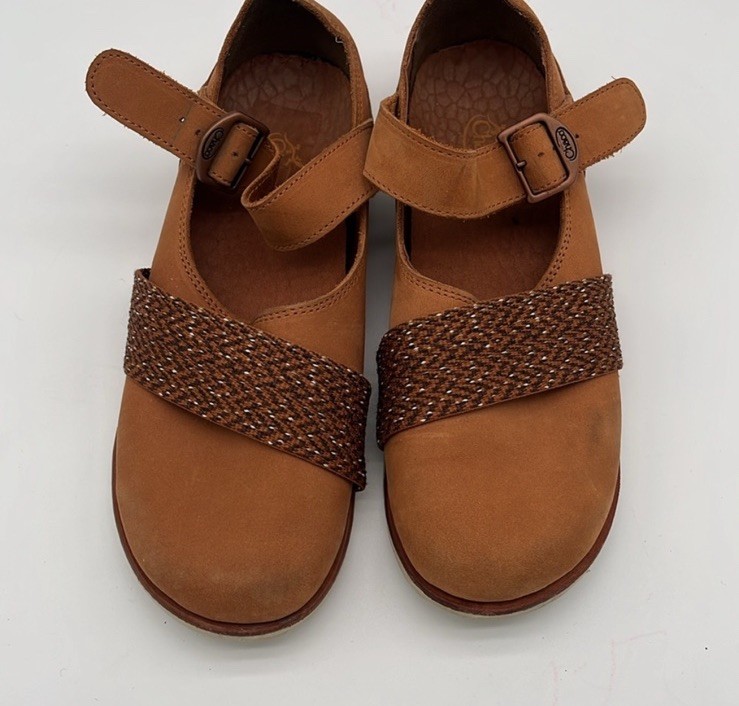 Chaco Camel Tan Buckle Closed Toe Shoes Women Size 7 BLEMISH | eBay