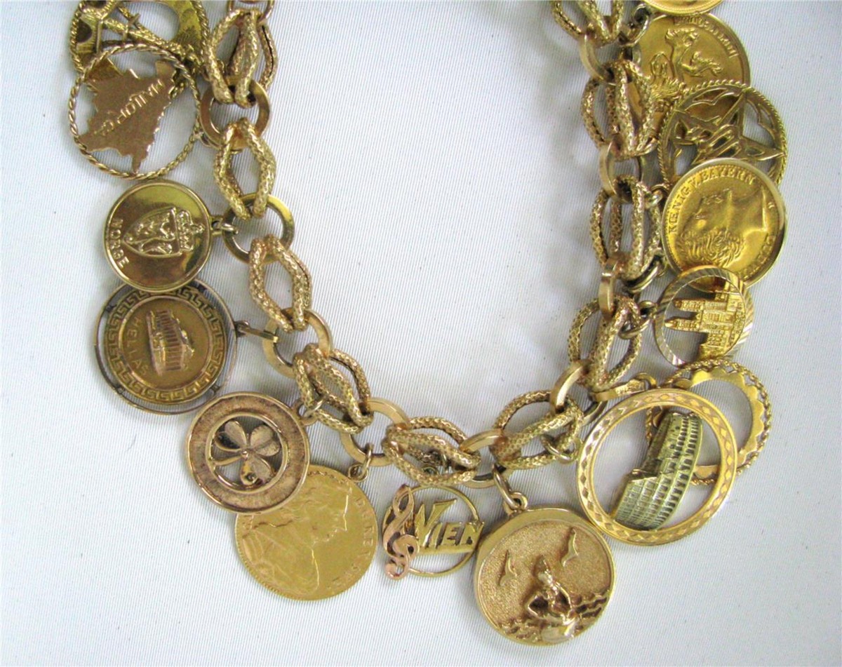 Vintage 18K Yellow Gold Charm Bracelet 50g w 20 Charms World Vintage 18K Yellow Gold Charm Bracelet 50g w 20 Charms World