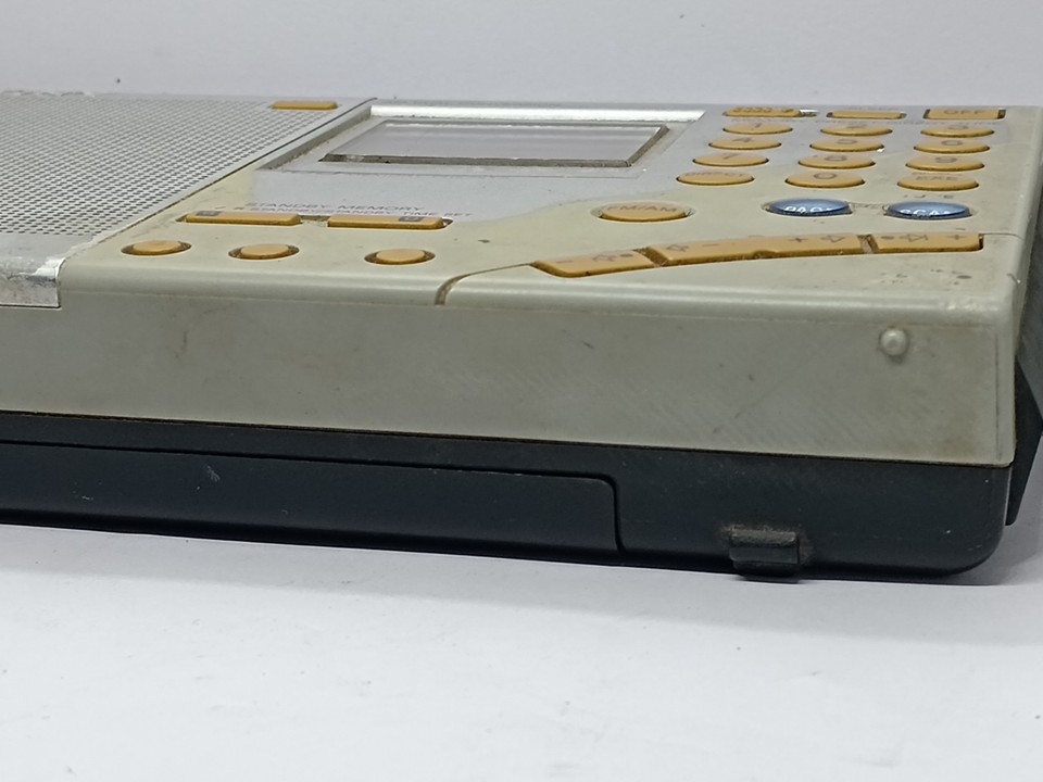 Sony ICF SW 7600 GR Shortwave Radio Only power up For Parts or repair ...