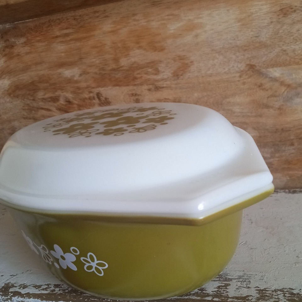 Pyrex Spring Blossom Crazy Daisy Casserole Covered Oval 043 1½ Quart ...