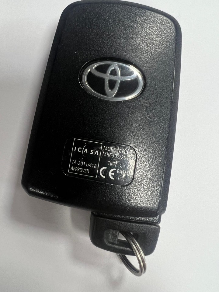 GENUINE TOYOTA 2 BUTTON REMOTE SMART KEY FOB TESTED TOKAI RIKA BA7EQ ...