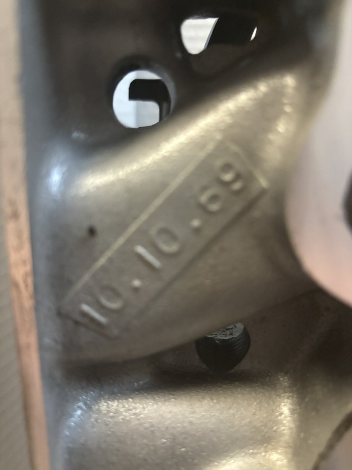 1969 427 Chevrolet L88 3946074 Snow Flake Aluminum Heads 10-10-69 10-13 ...