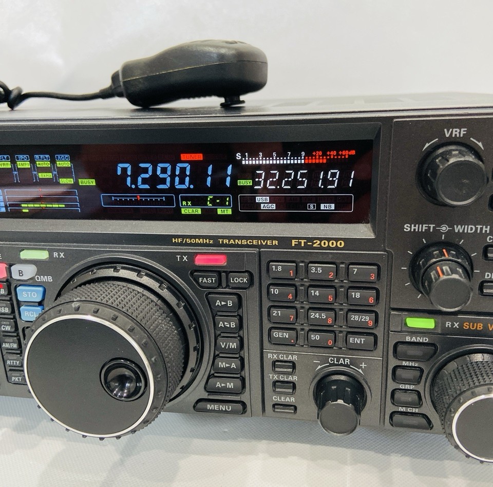 🌟Yaesu FT-2000D HF/50Mhz All Mode Transceiver 200W Ham Radio, Mic FP-2000 Works | eBay