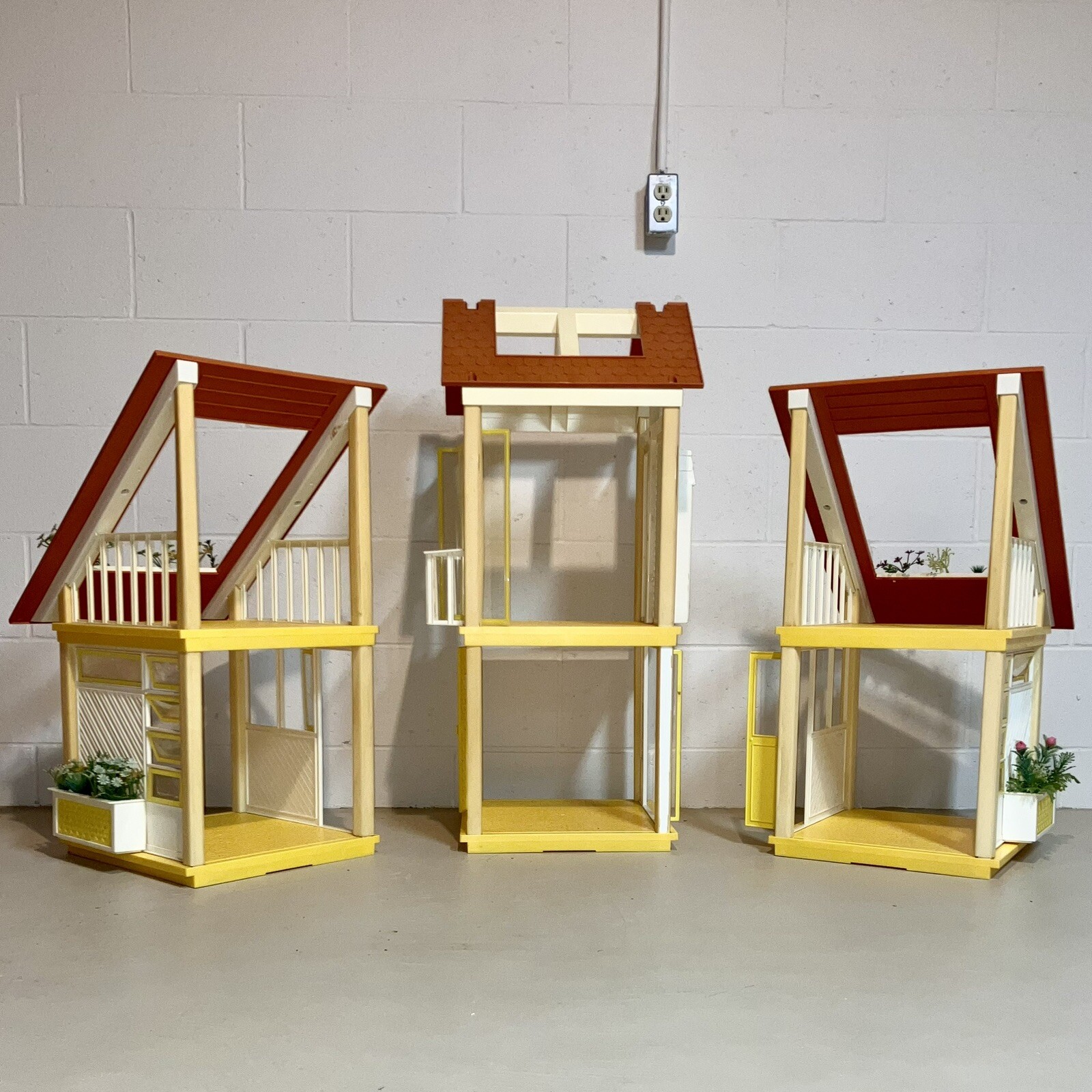 Vintage 1978 80s Barbie A-Frame Dream House With Lot Of Accessories ...