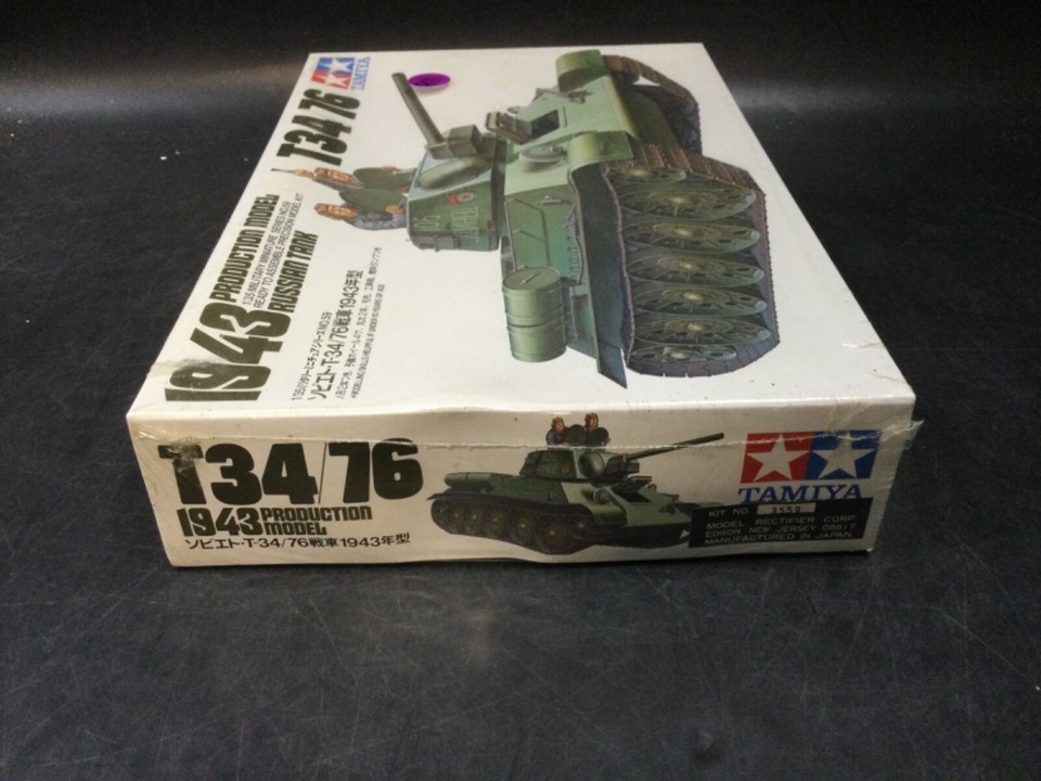 1943 Production Model T34/76 Russian Tank Model Kit 1:35 Tamiya #3559 ...