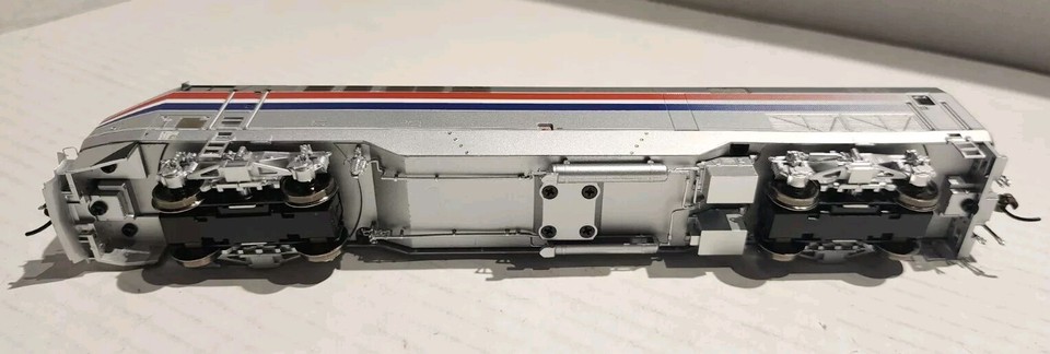 Athearn Genesis HO Scale P40DC Diesel Amtrak #839 Phase III | eBay