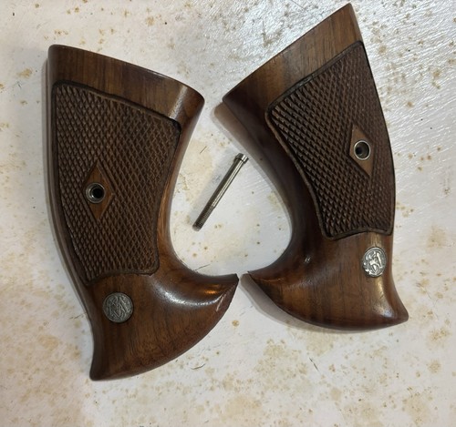 Scarce Smith & Wesson K Frame Diamond Checkered Target Grips Non ...