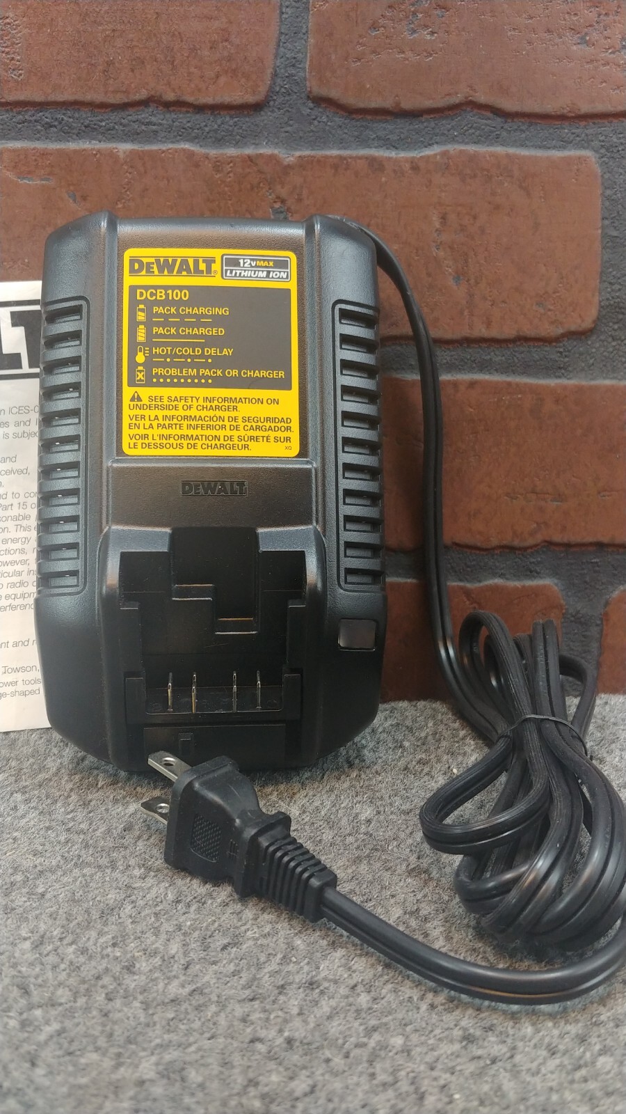DeWALT 12V LITHIUM ION BATTERY CHARGER DCB100 for sale online | eBay