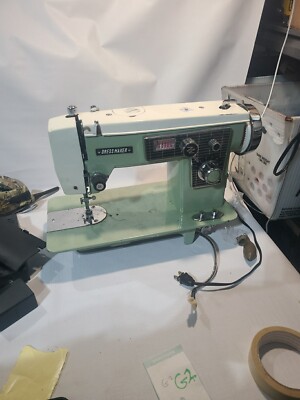 Vintage Dressmaker Sewing Machine Workin But Need A Pedal | eBay