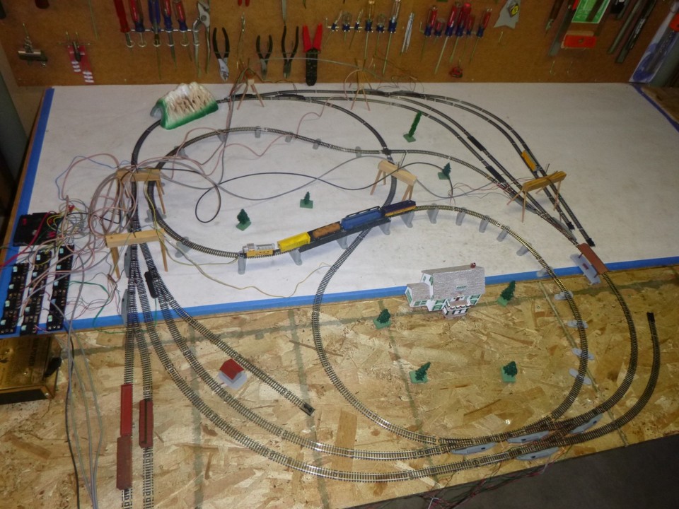 Reconditioned N scale 4'x4' double reverse loop 14 remote switches ...