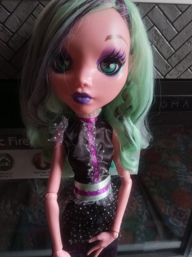 Monster High 28 Inch Doll Voltageous Gore Geous Ghoul Pink Dress Eye ...