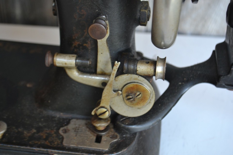 Antique Winner Sewing Machine Hand Crank | eBay