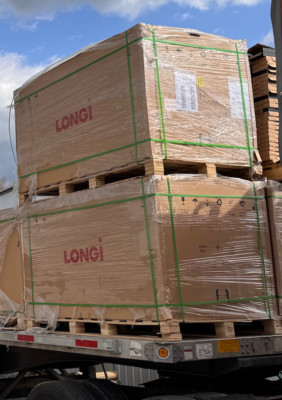 (Sealed Pallet of 30) Longi 350 W Solar Panels LR4-60HPB-350M | eBay