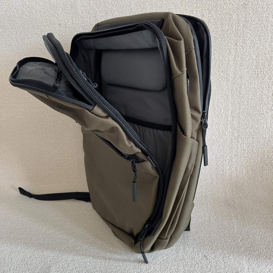 Aer City Pack Pro (24L) Olive Cordura Clamshell Travel Laptop Backpack ...