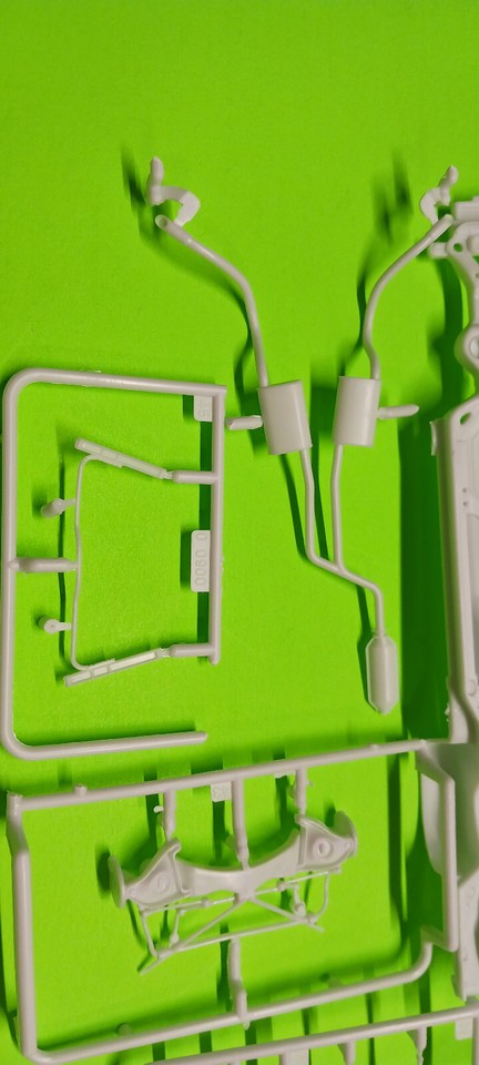 1985 Olds Cutlass Oldsmobile 442 FE3-X 1/25 Frame Chassis Axle Rear End ...