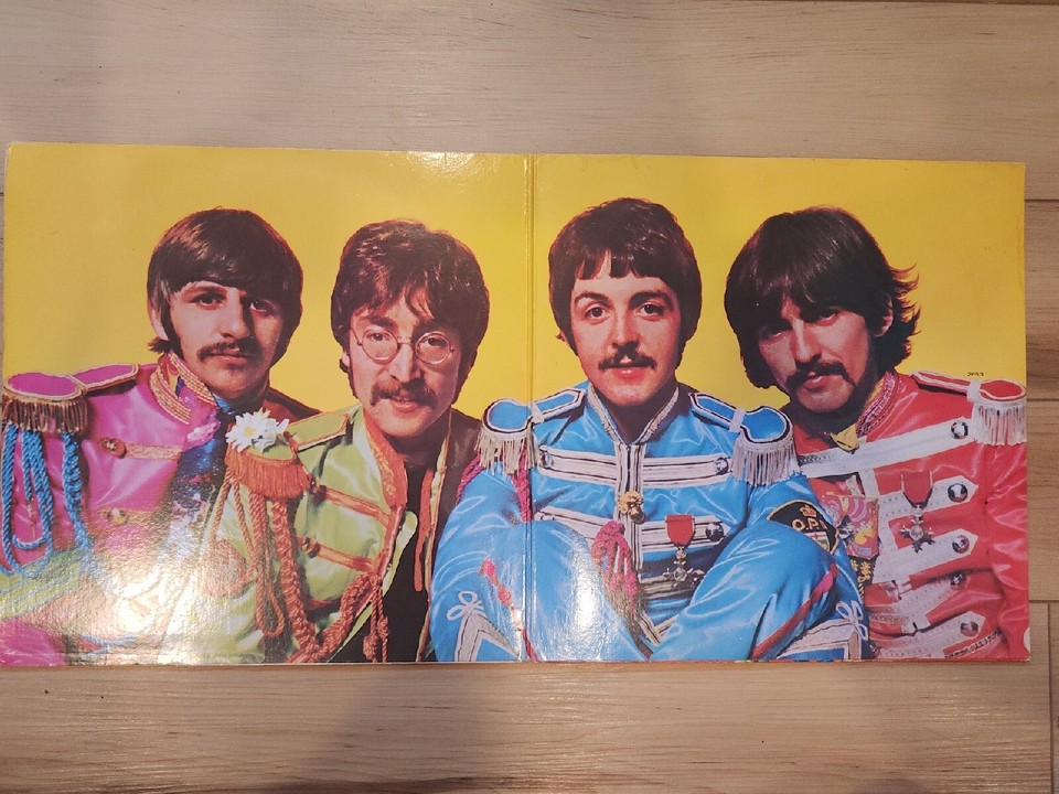 The Beatles Sgt Peppers Lonely Hearts Club Band Capitol SMAS-2653 White ...