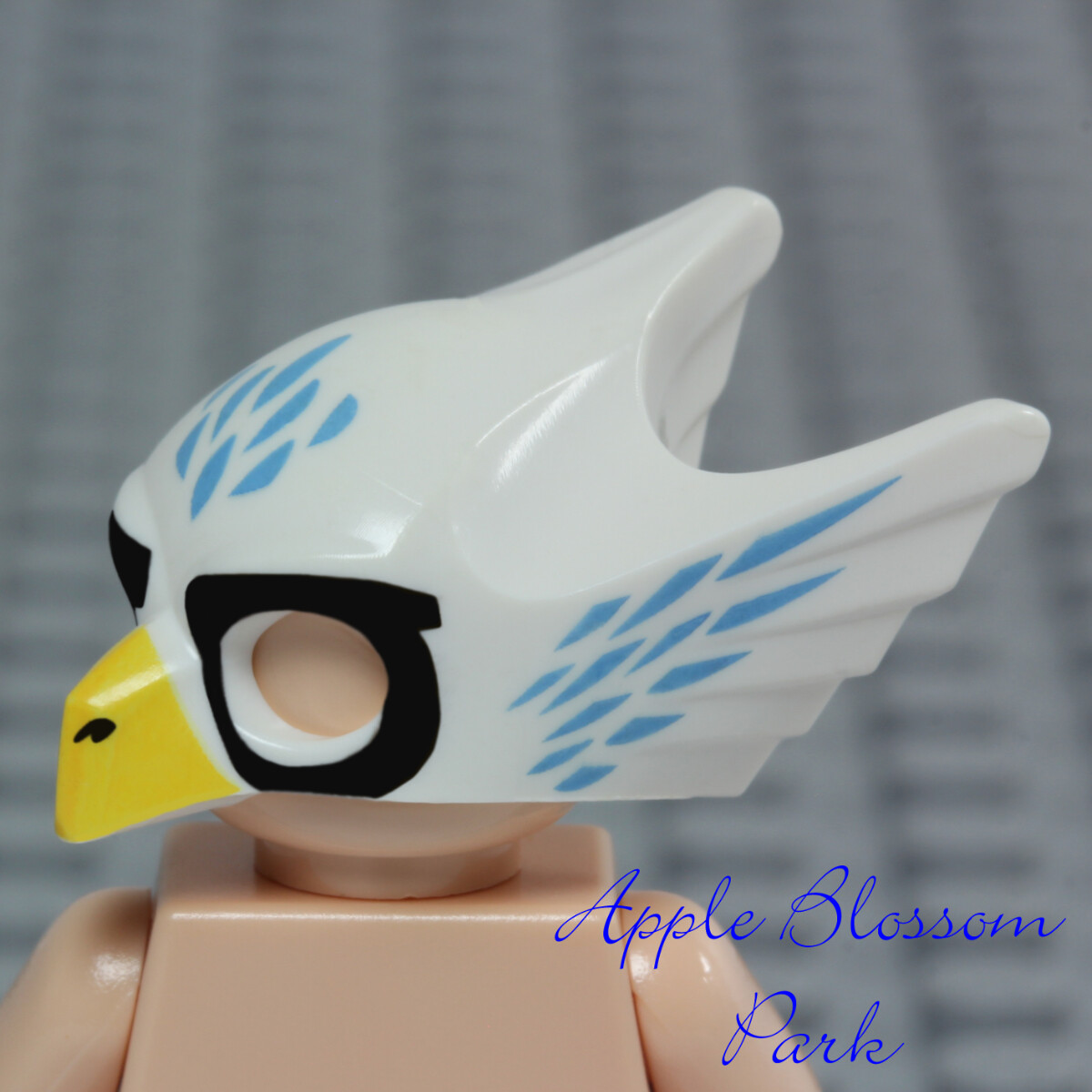 LEGO Equila WHITE BIRD MASK Legends of Chima Eagle Beak Minifig Head ...
