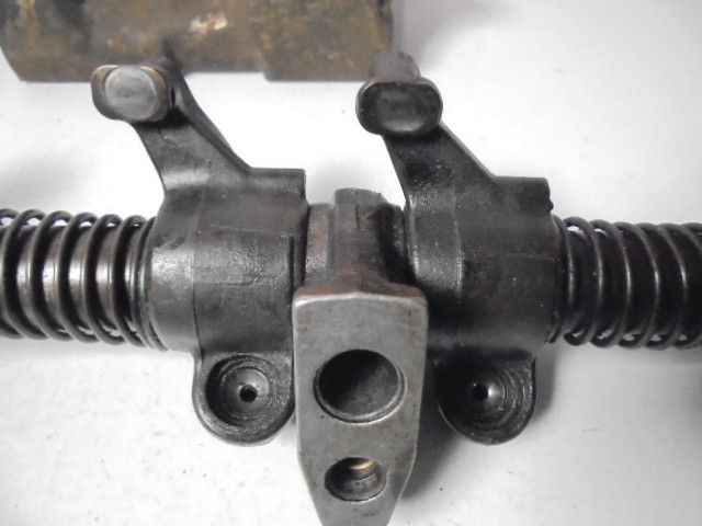 Buick NAILHEAD 364 401 425 Pair Original Rocker Shafts Arms Bolts ...