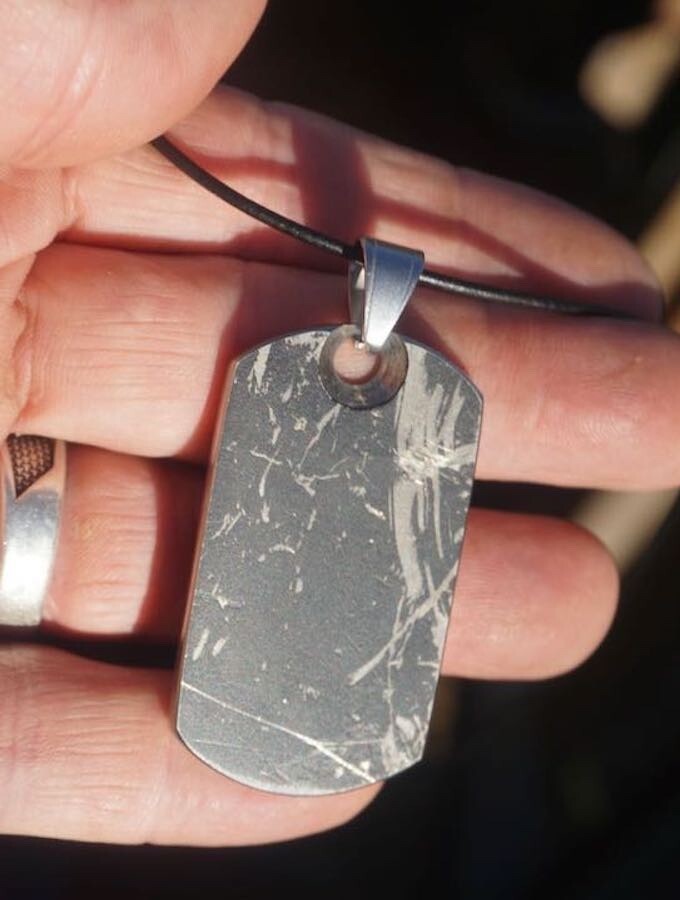 SR-71 BLACKBIRD SPY PLANE MISSION FLOWN TITANIUM EXTERIOR RELIC ...