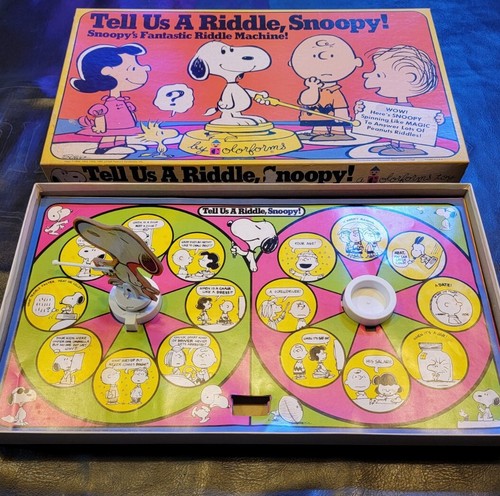 Tell Us A Riddle Snoopy Fantastic Riddle Machine Colorforms 1965 ...