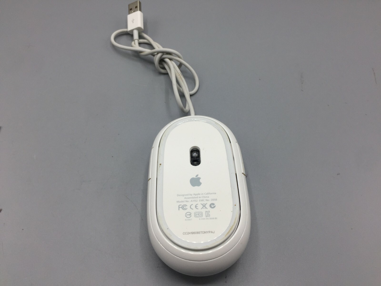 Apple A1152 White Mouse USB Wired Optical Mouse Genuine OEM -Tested ...