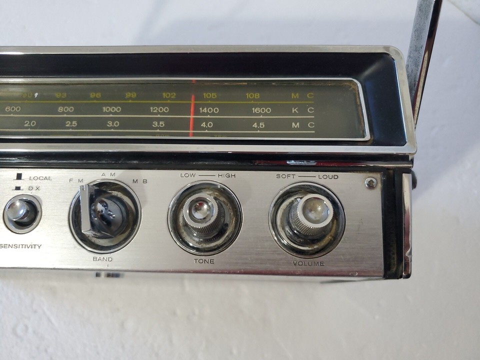 Vintage Panasonic Radar Matic FM/AM/MB Transistor Radio - Model RF-880 ...