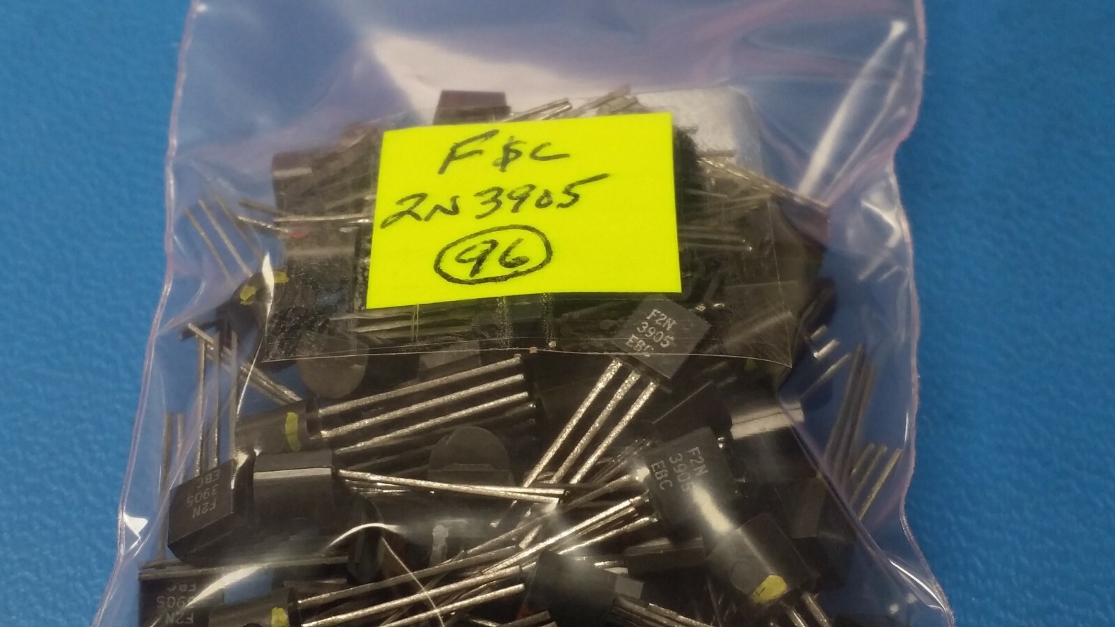 (5 PCS) 2N3905 Bipolar (BJT) Transistor PNP 40 V 200 mA 200MHz 625 mW ...