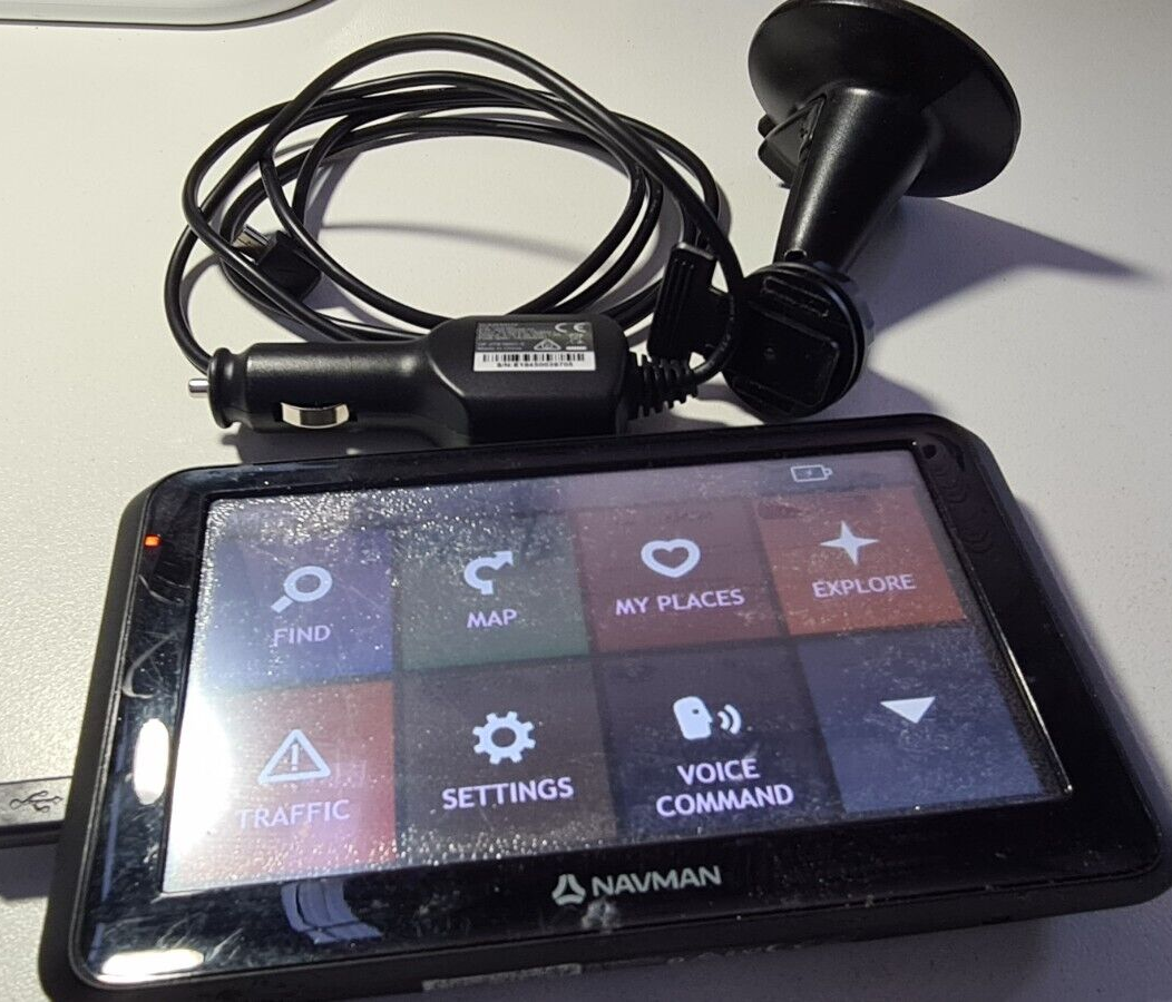 Navman MY690LMMT 6 in Car GPS with Bluetooth and LCD Touchscreen ...