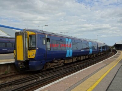 PHOTO CLASS 375 4-CAR EMU NO 375 621 OF SOUTHEASTERN ABOUT TO DEPART ...