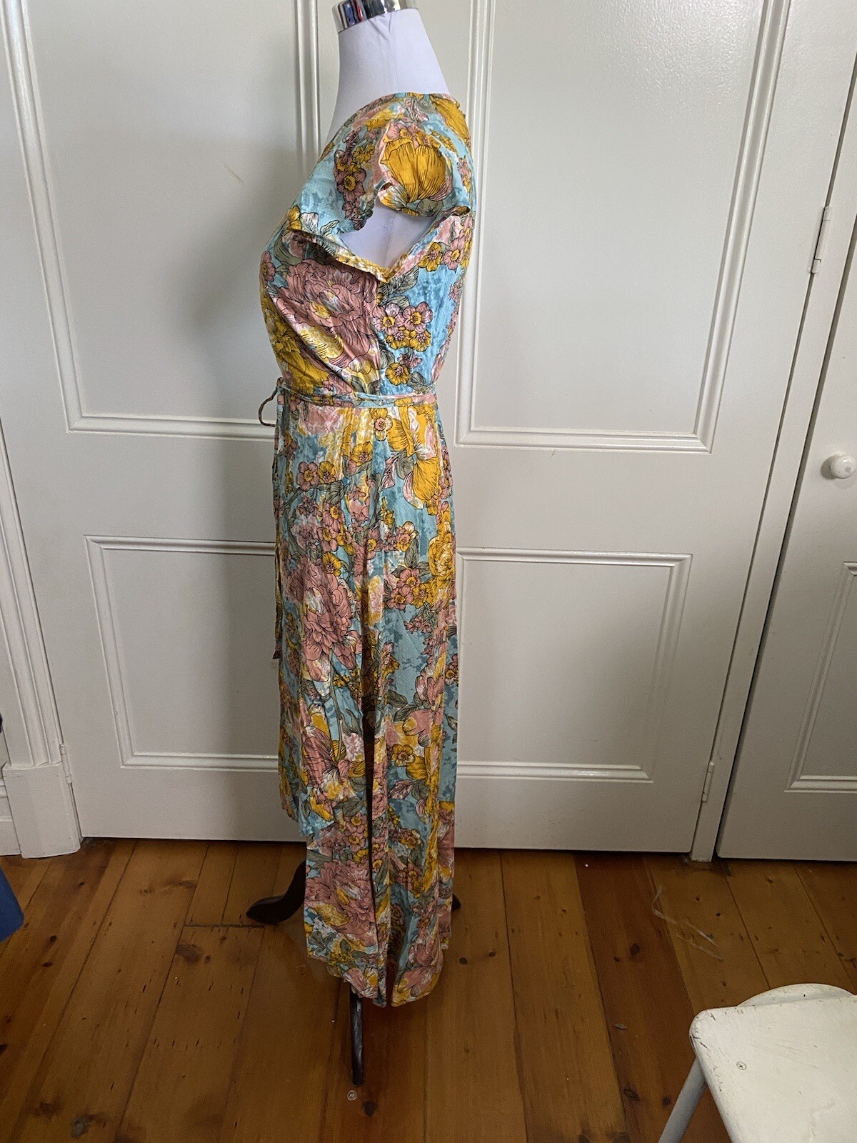 Jorge Ladies Size 6 Pretty Floral Cotton Lined Wrap Dress In Excellent ...