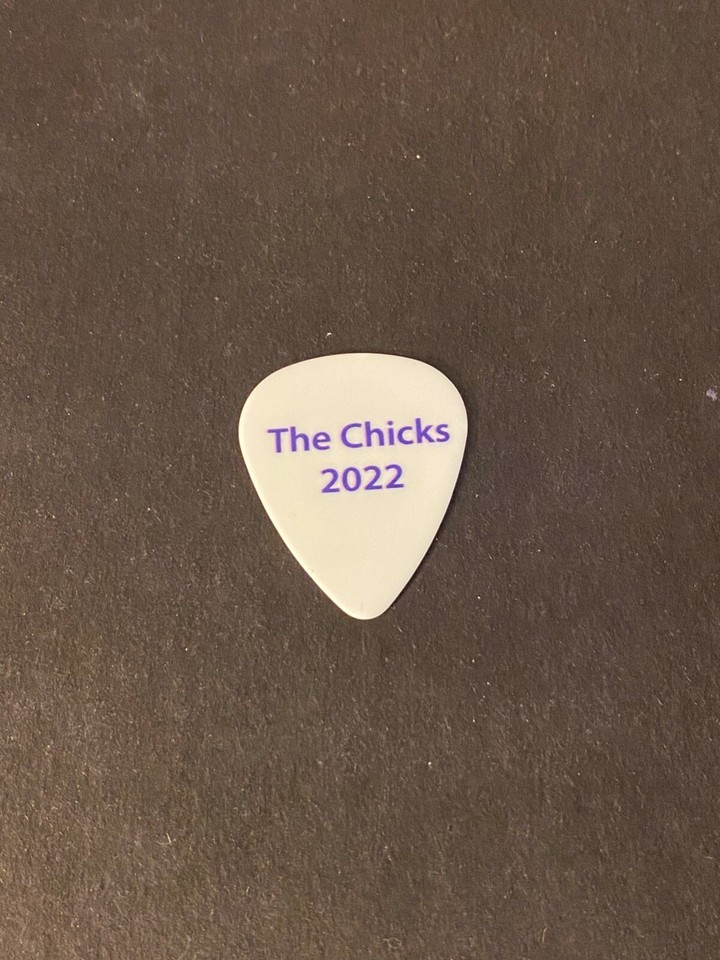 guitar pick collection - DIXIE CHICKS. THE CHICKS. TOUR 2022. WHITE. | eBay