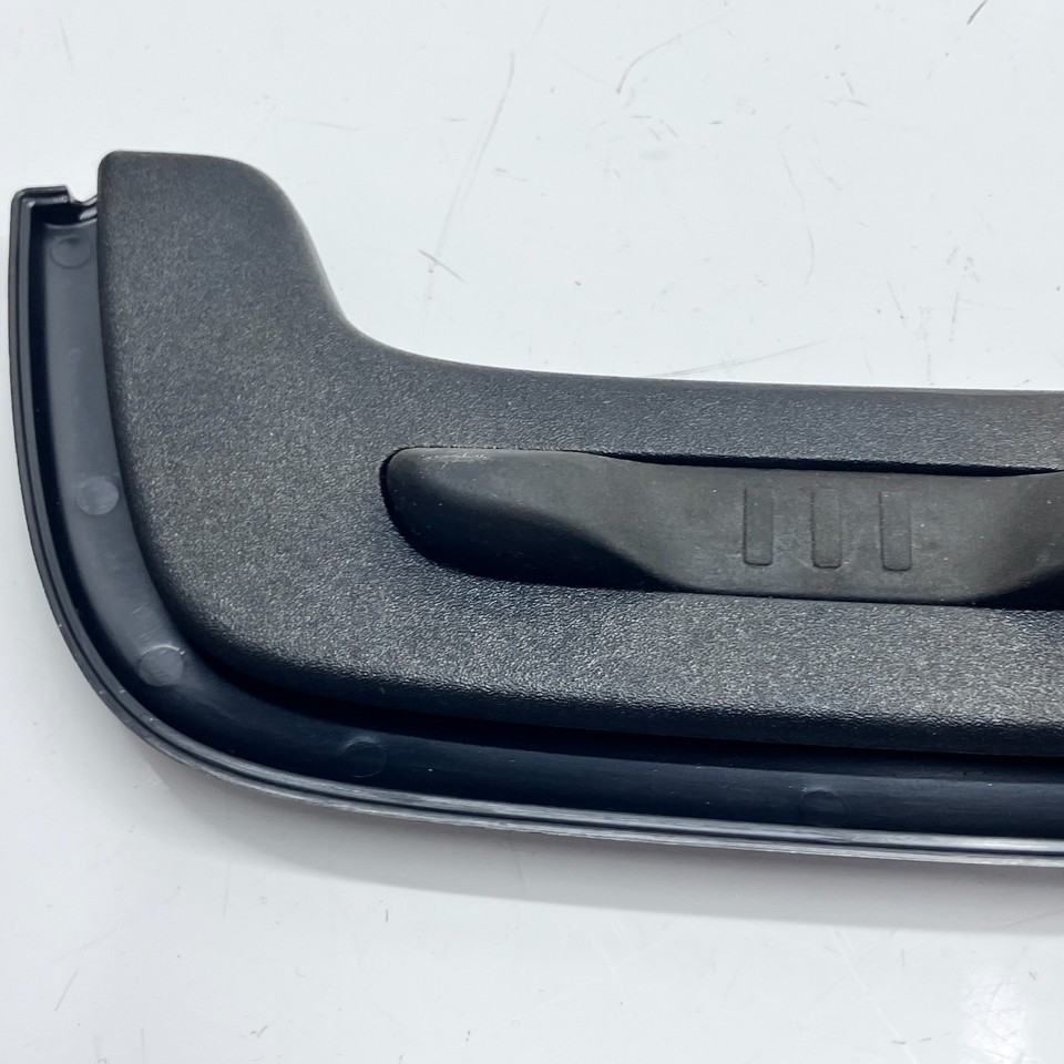 Volvo C30 parcel shelf handle 2 pieces | eBay