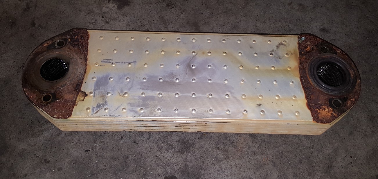 VOLVO VED12 OIL COOLER 8130186 | eBay