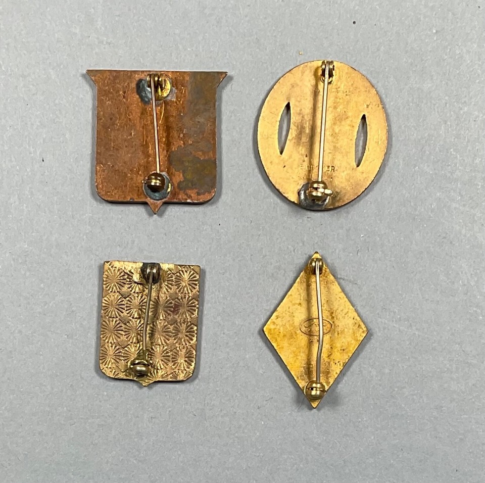 WW II US Army Pin Back DUI DI Unit Crest Lot of 4 # 1 | eBay