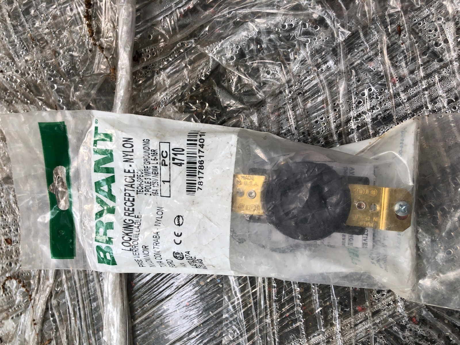 Bryant 4710 Hubbell HBL4710 Nema L5-15 Single Receptacle New In Package ...