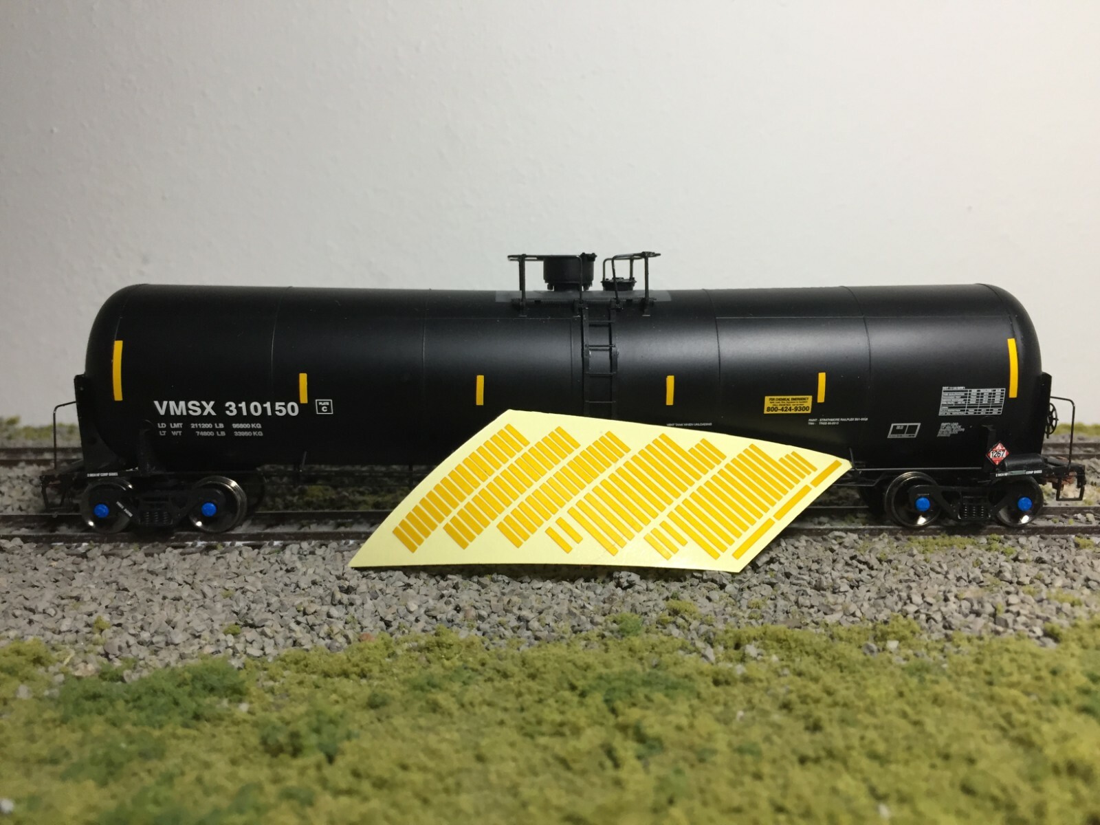 HO 1/87th REFLECTIVE Scale Safety Striping for Boxcar, Tank car ...