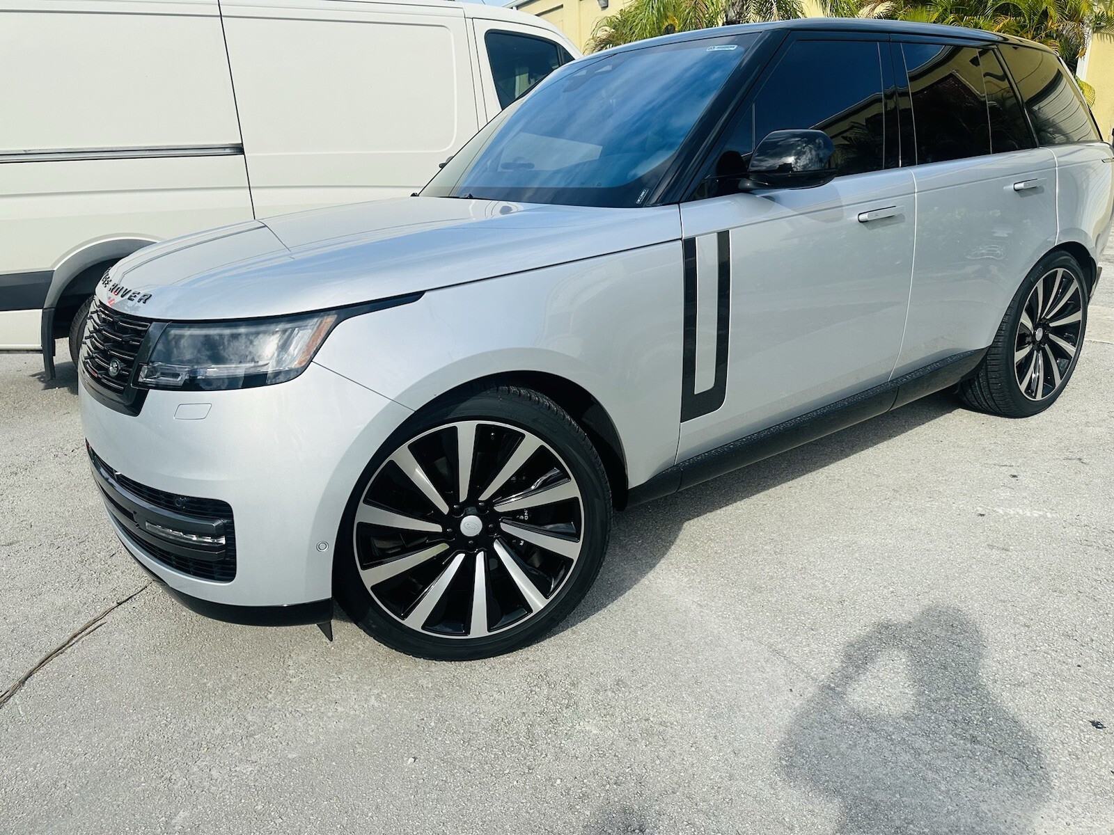 23" Range Rover SV Style Wheels | Pirelli OEM Tires | Land Rover | 23 ...