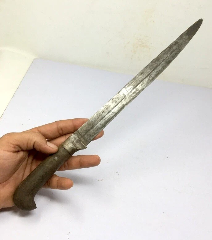 Cuchillo Khanjar
