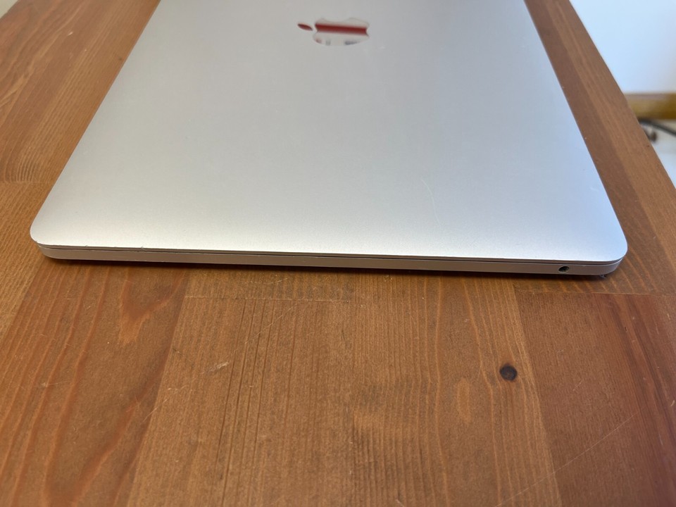 2017 Apple MacBook Pro SILVER 13" Laptop A1708 2.3G i5 8GB 256GB GOOD ...