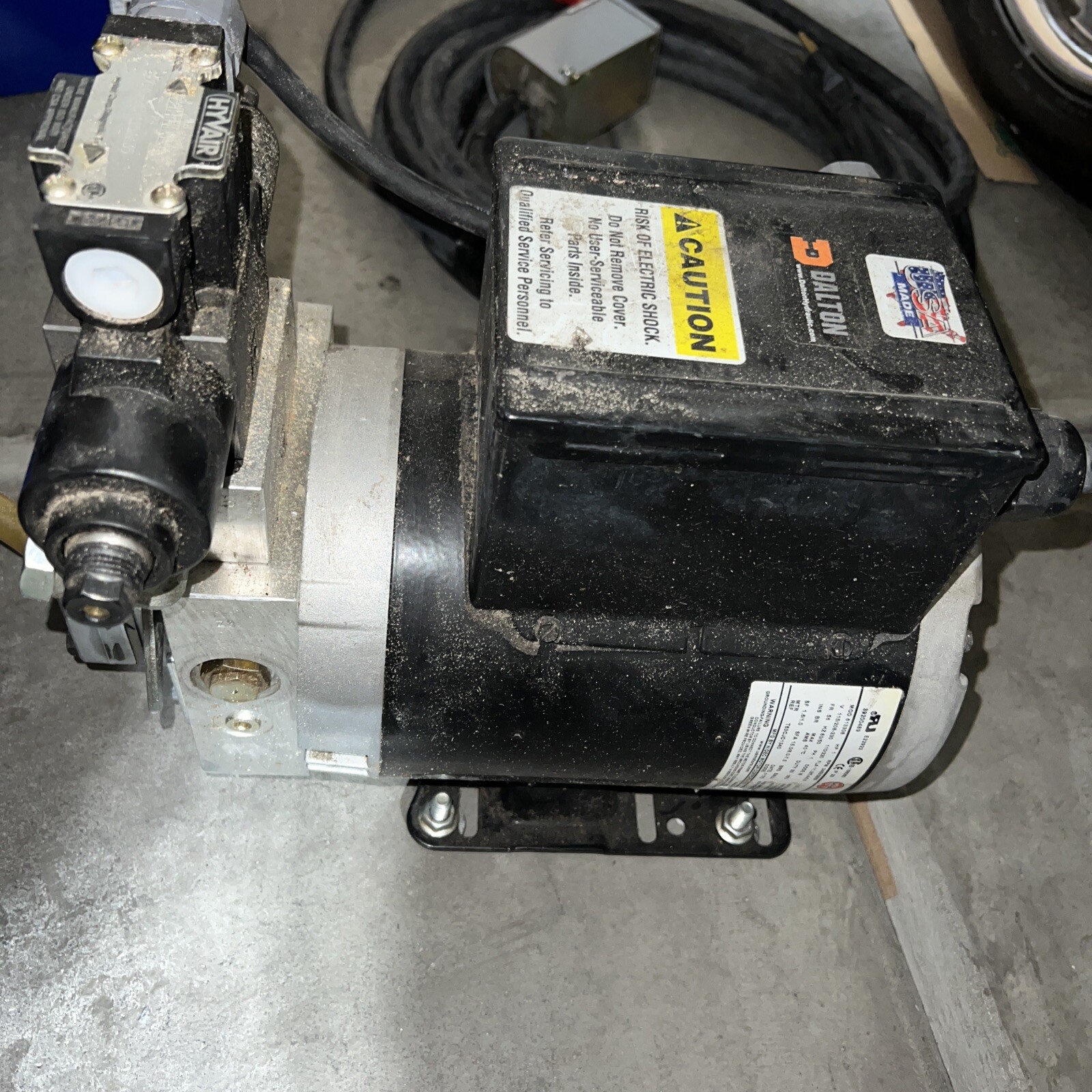 Dalton hydraulic pump D201T-4853-59-30 W/ Hyvair Attachment + Dayton ...